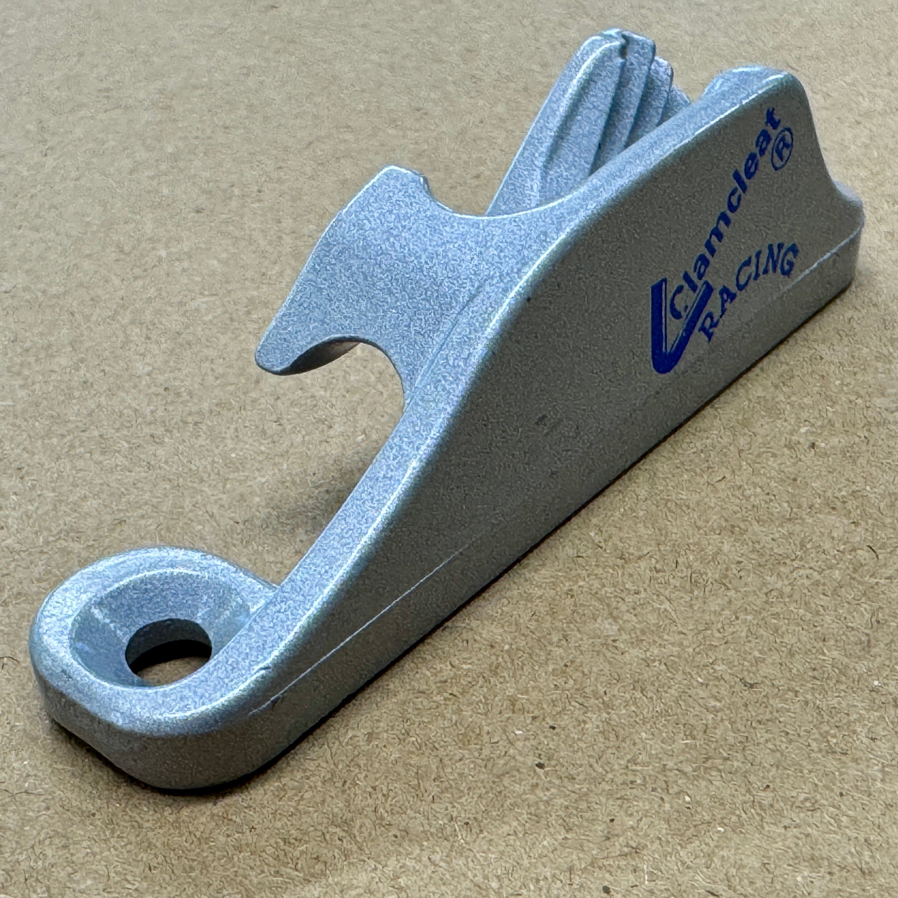 Clamcleat CL217 Mk1 Side Entry Starboard – Simon Winkley Marine