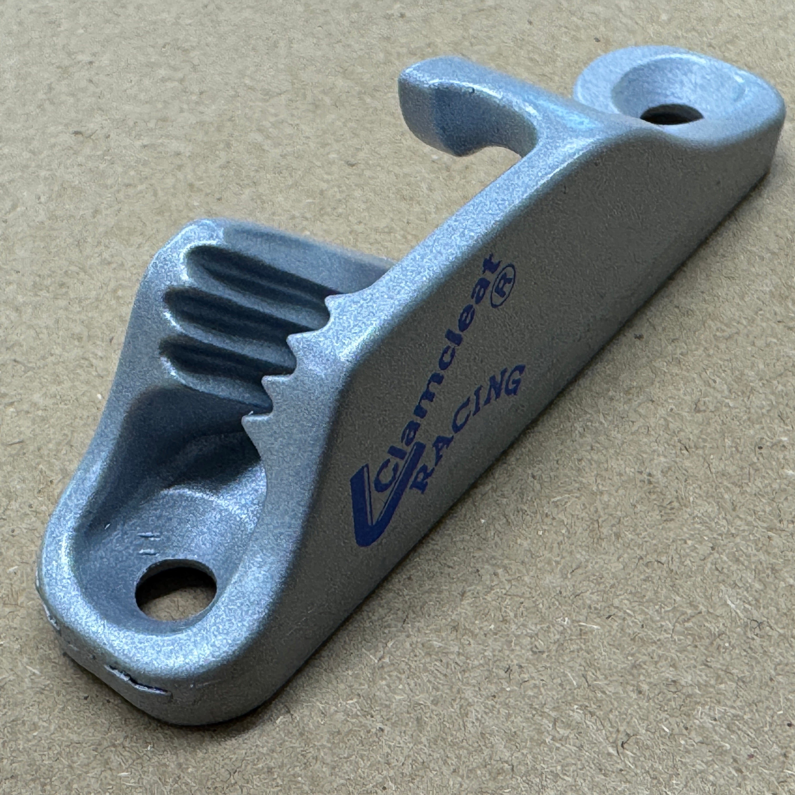 Clamcleat CL218 Mk1 Side Entry Port – Simon Winkley Marine
